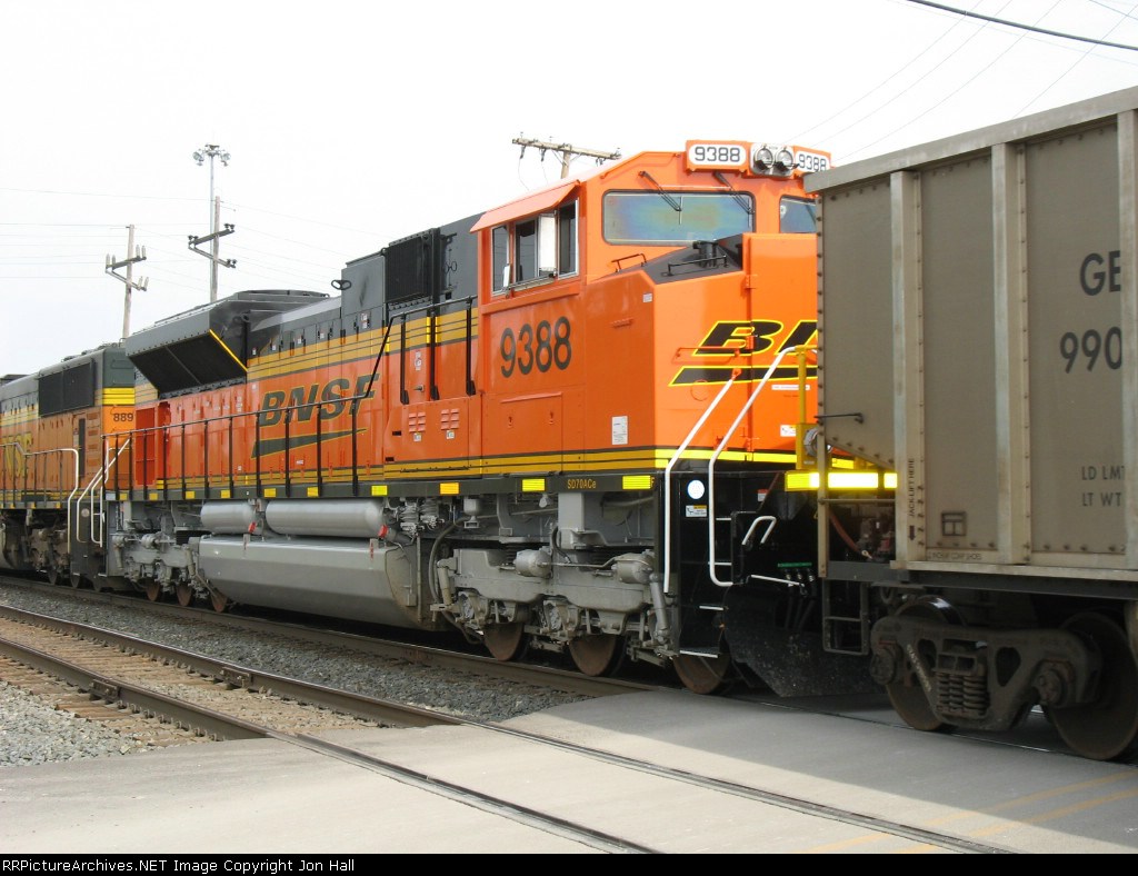 BNSF 9388